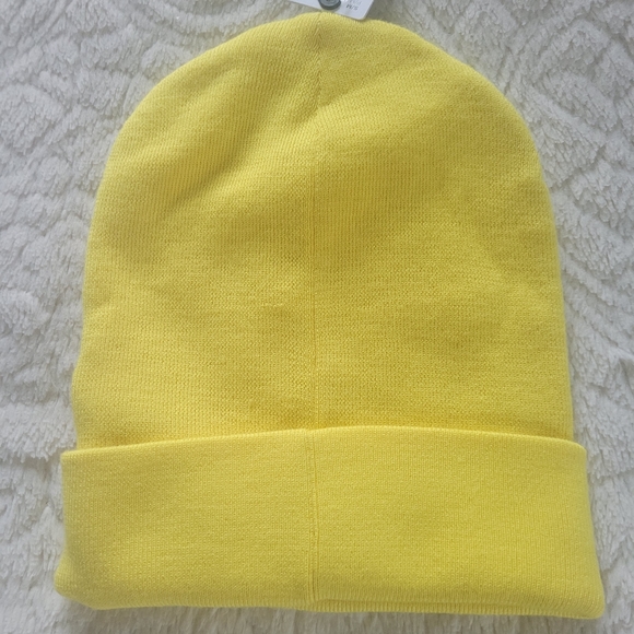lululemon athletica | Accessories | Lululemon Beanie Hat Sm Yellow ...